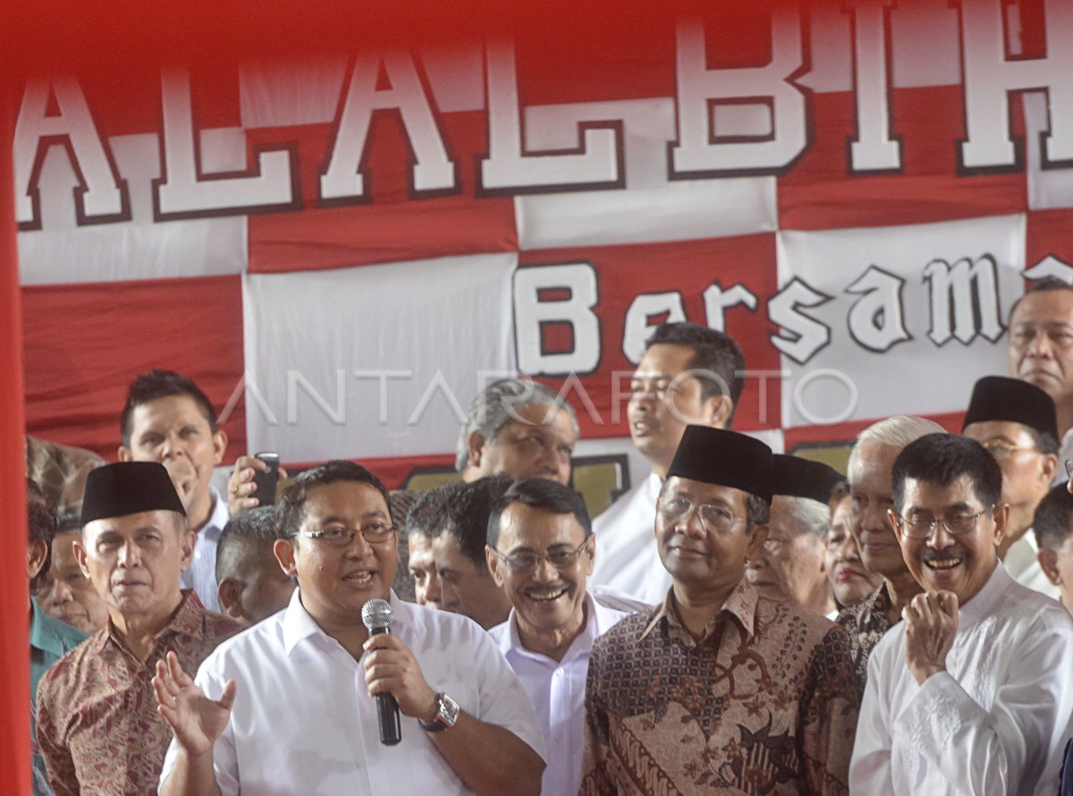 HALAL BIHALAL PRABOWO | ANTARA Foto HALAL BIHALAL PRABOWO | ANTARA Foto