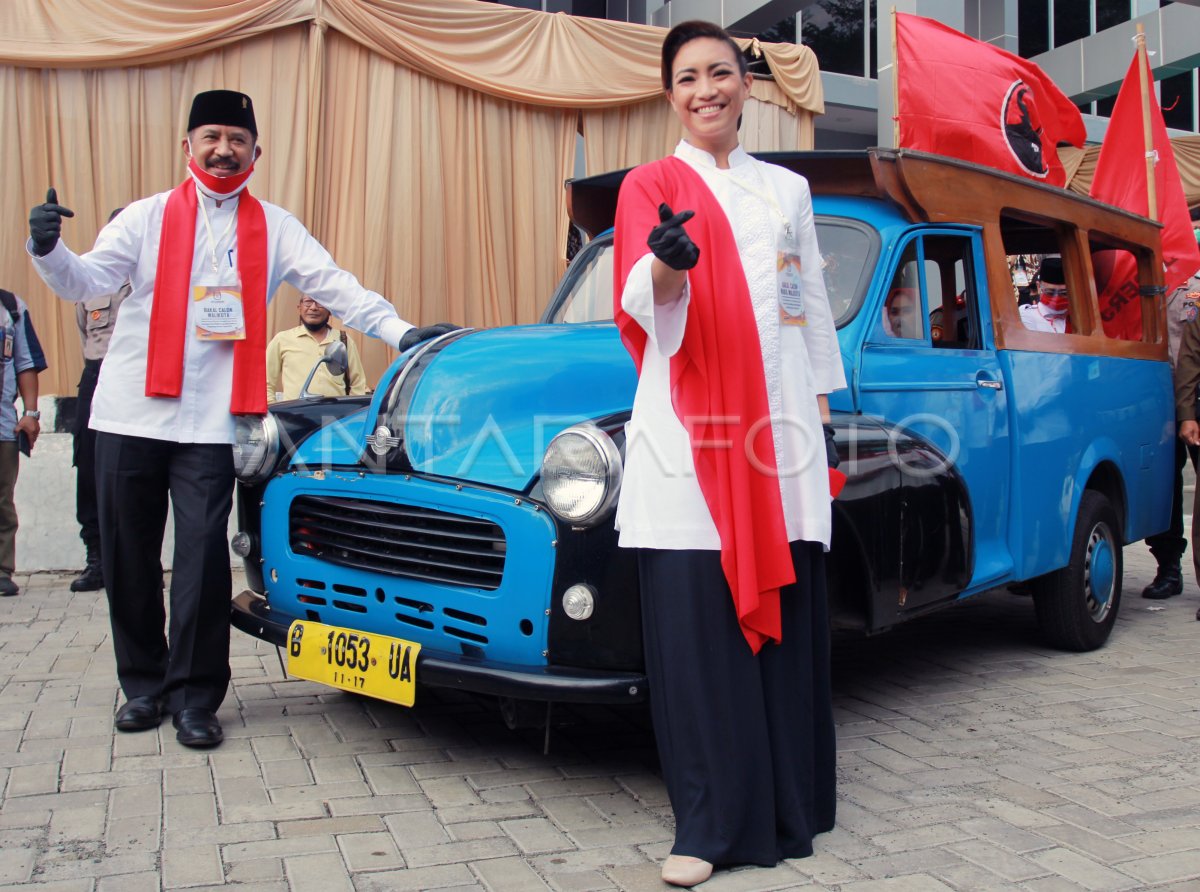PENDAFTARAN CALON WALI KOTA TANGSEL | ANTARA Foto