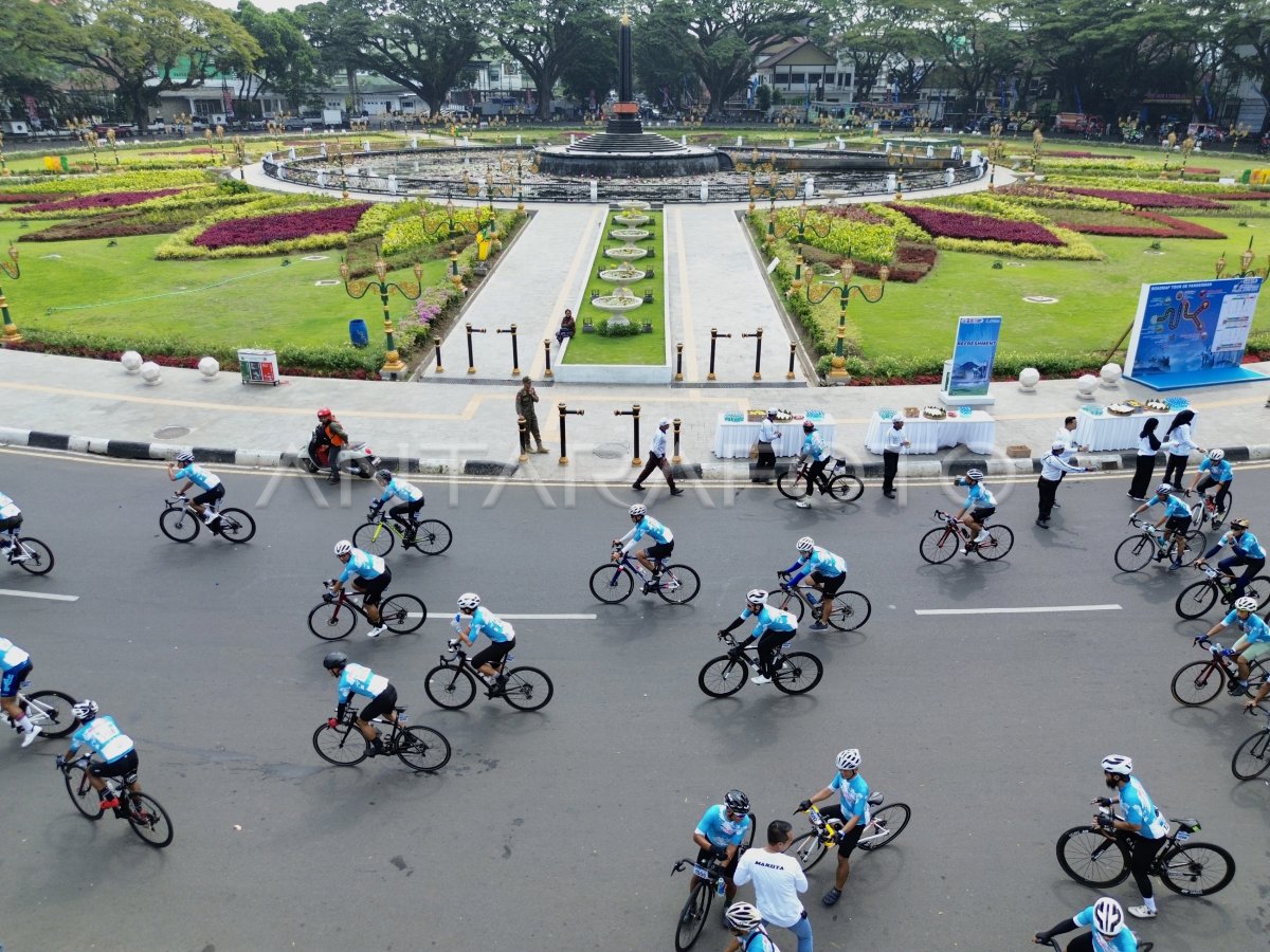 Lomba balap sepeda HUT ke-78 Bhayangkara | ANTARA Foto Lomba balap sepeda HUT ke-78 Bhayangkara | ANTARA Foto