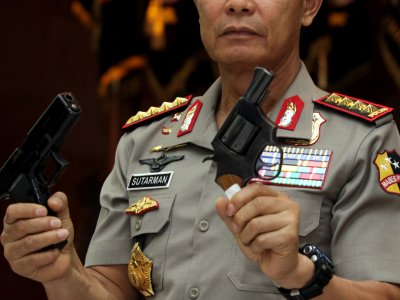 PENGUNGKAPAN SENJATA API ILEGAL | ANTARA Foto