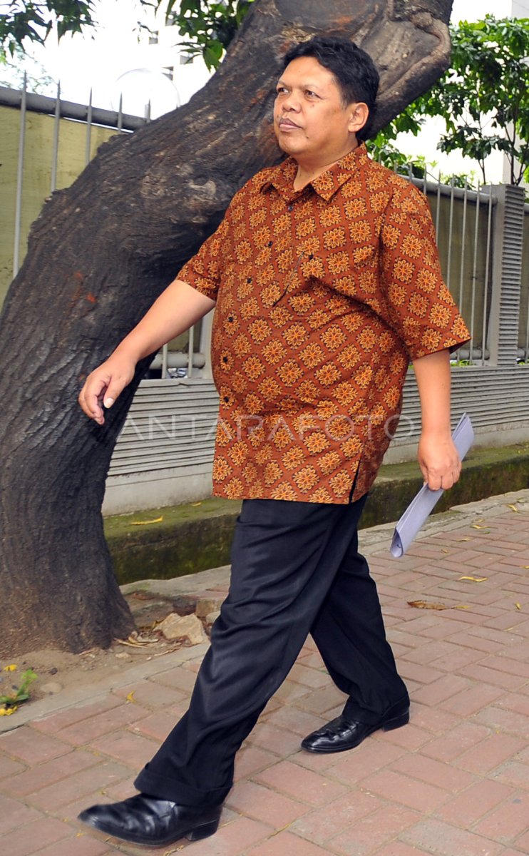 PEMERIKSAAN DIRUT BIO FARMA | ANTARA Foto PEMERIKSAAN DIRUT BIO FARMA | ANTARA Foto