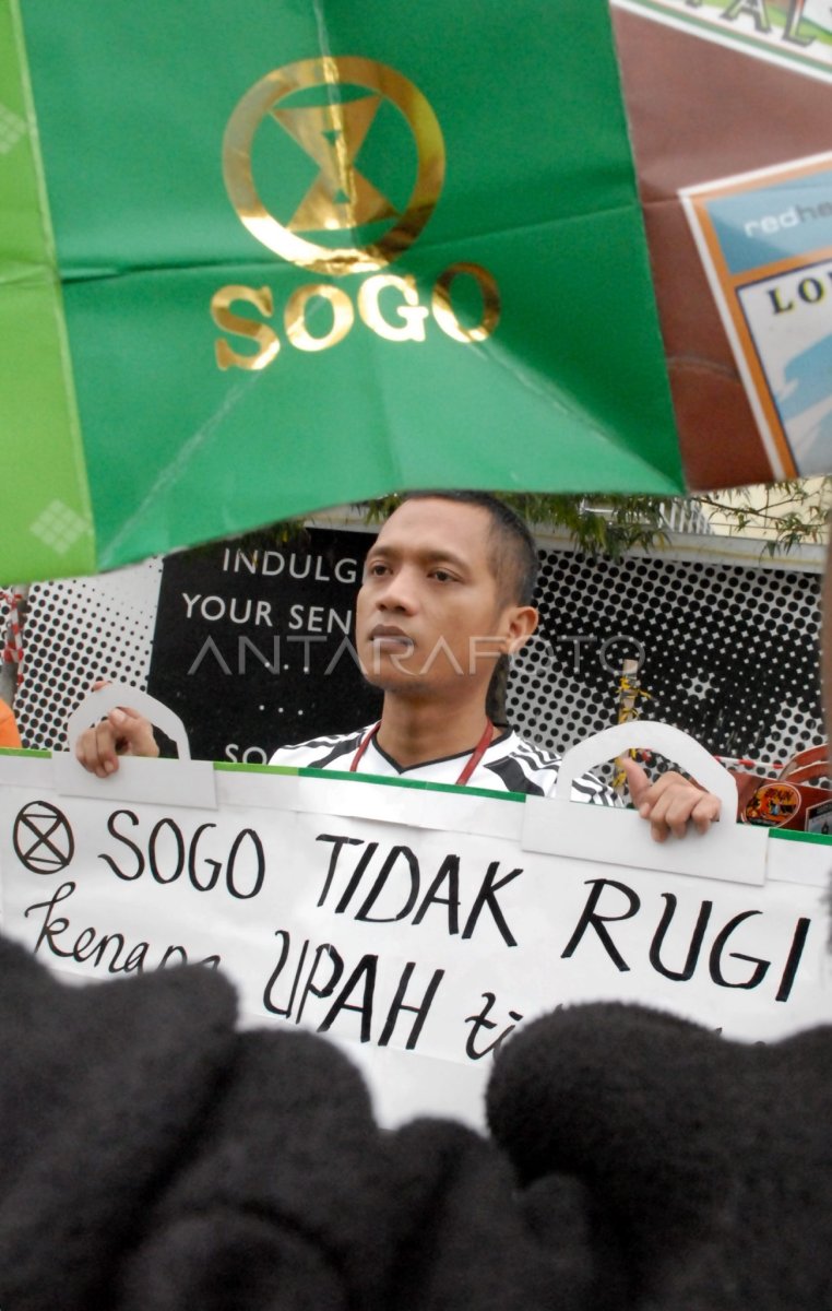 DEMO SOGO | ANTARA Foto