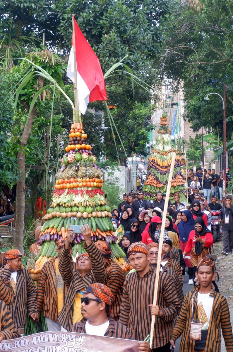 Tradisi sedekah bumi di Kudus | ANTARA Foto
