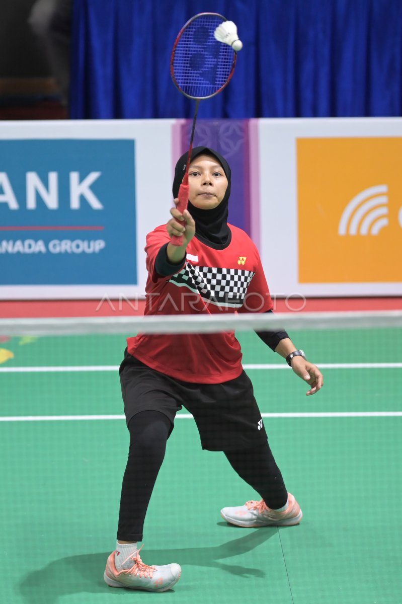 Qonitah raih medali emas bulu tangkis APG 2023 | ANTARA Foto