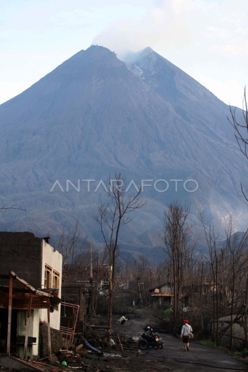 MERAPI SIAGA | ANTARA Foto MERAPI SIAGA | ANTARA Foto
