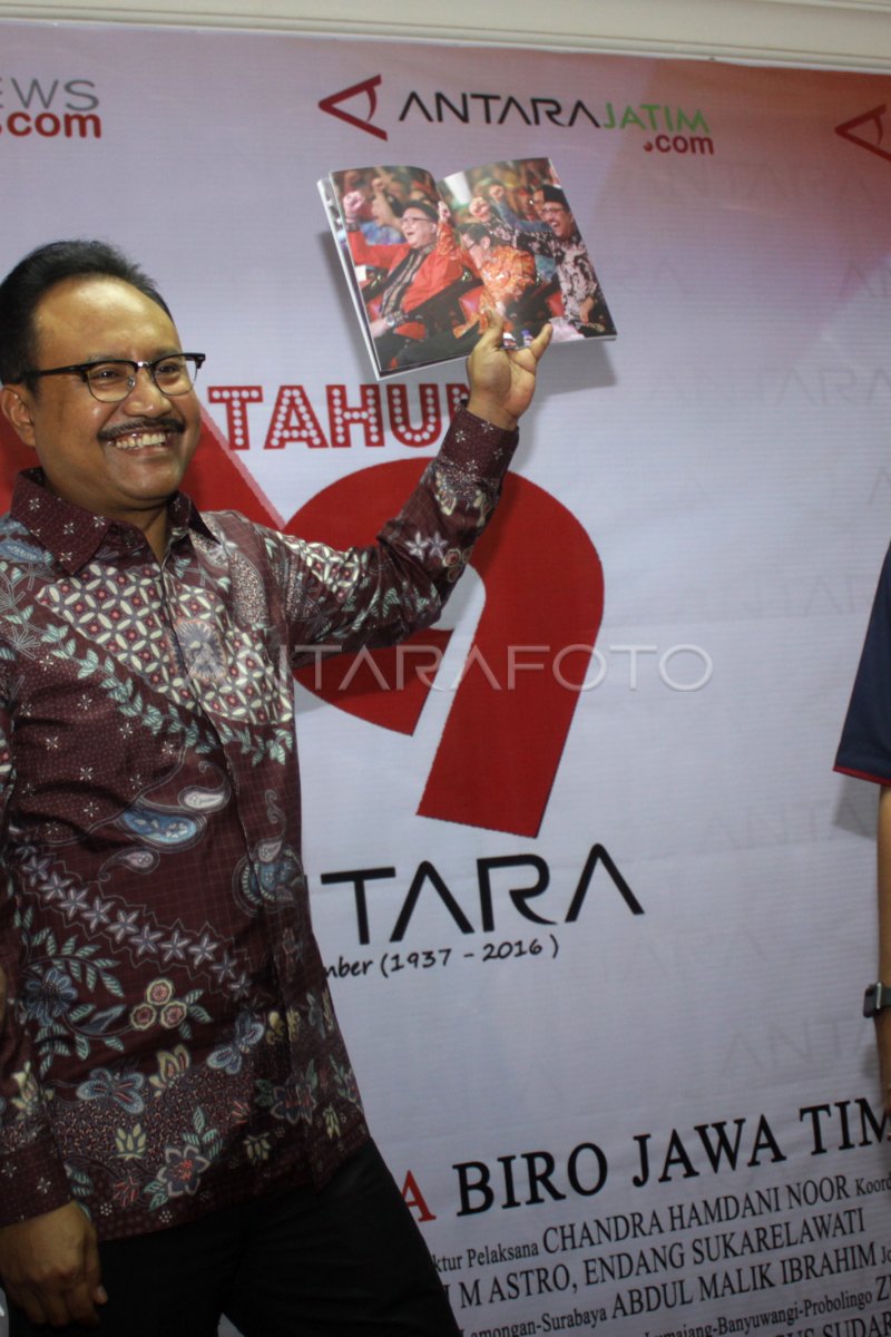 PELUNCURAN BUKU RETROSPEKSI JATIM | ANTARA Foto