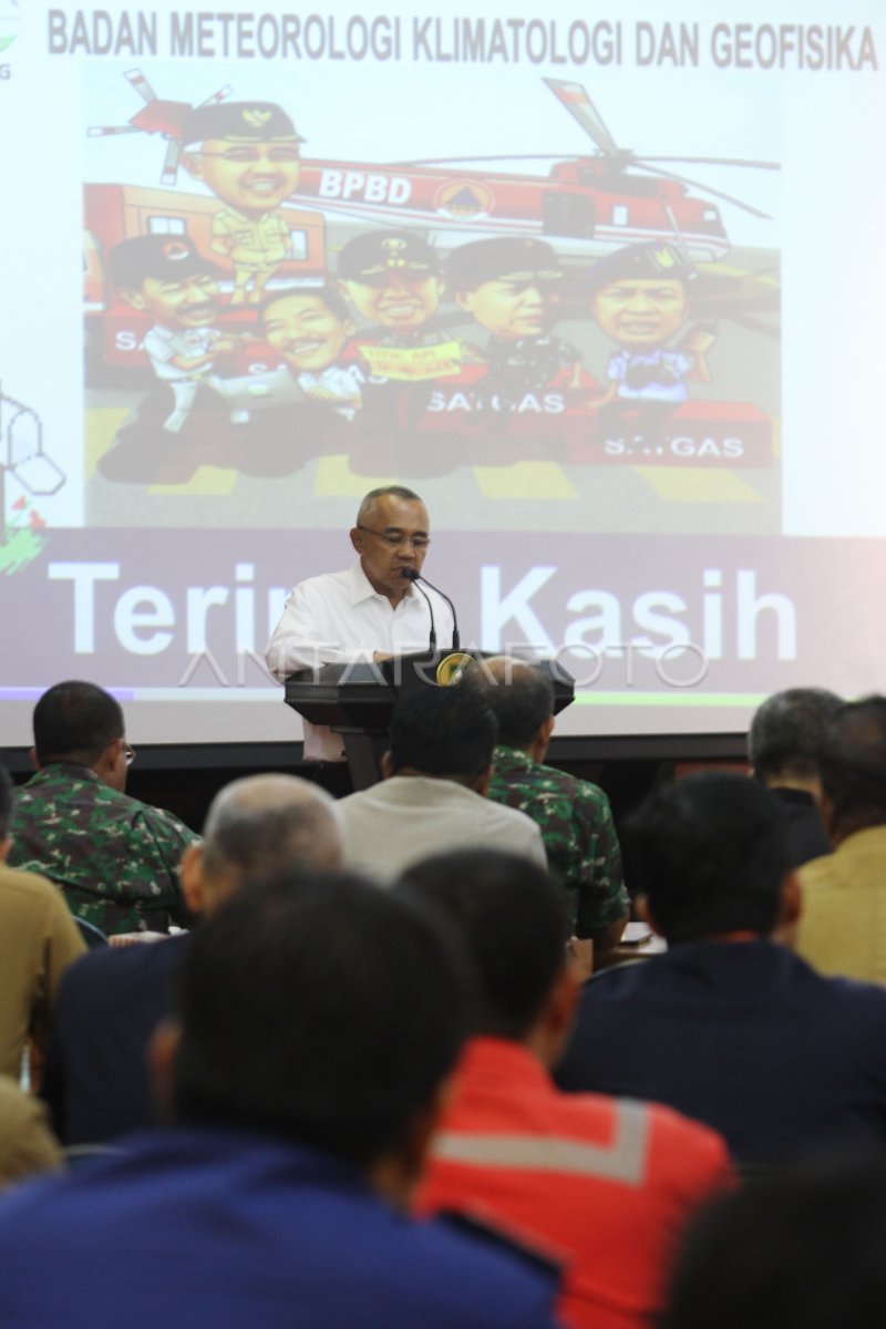 RIAU SIAGA DARURAT KARHUTLA | ANTARA Foto