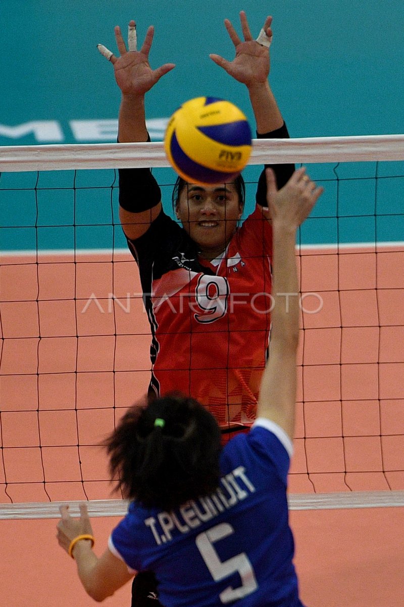 Penyisihan Bola Voli Putri Antara Foto