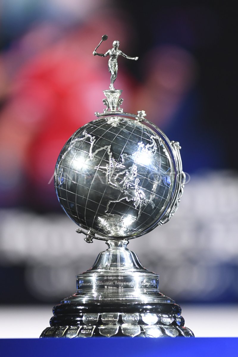 TROPI PIALA THOMAS UBER 2022 | ANTARA Foto TROPI PIALA THOMAS UBER 2022 | ANTARA Foto