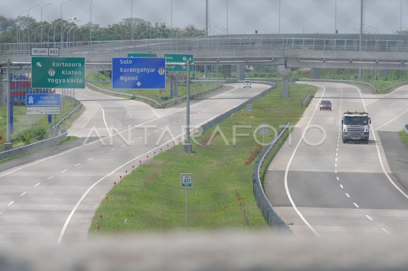 ARUS JALAN TOL BOYOLALI-SOLO LENGANG | ANTARA Foto