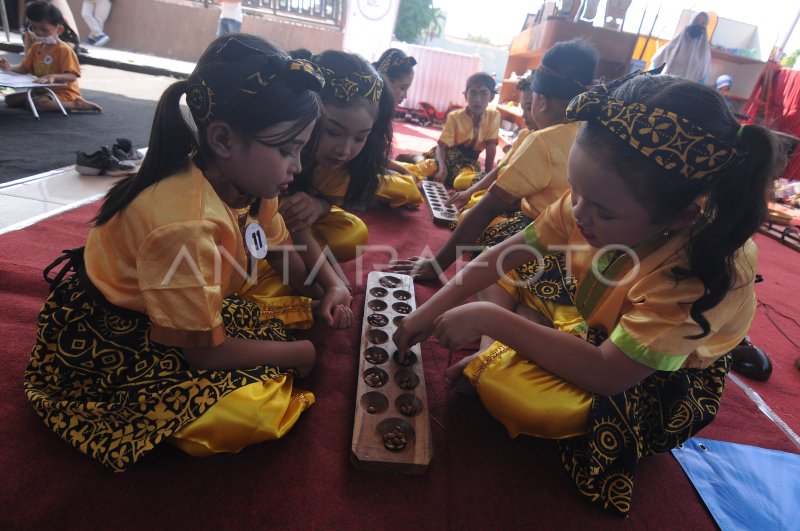 FESTIVAL DOLANAN TRADISIONAL ANAK 2022 | ANTARA Foto