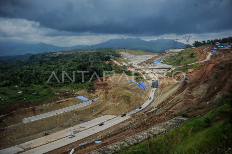 JALUR MUDIK FUNGSIONAL JALAN TOL CISUMDAWU | ANTARA Foto