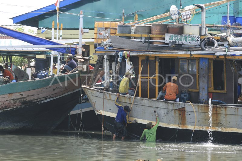 KARTU ANGGOTA NELAYAN | ANTARA Foto