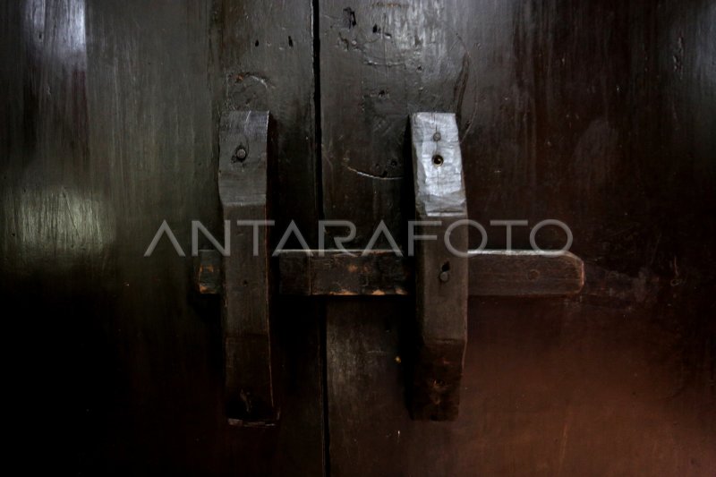 MENGENAL ADAT ISTIADAT PALEMBANG DARI RUMAH LIMAS | ANTARA Foto MENGENAL ADAT ISTIADAT PALEMBANG DARI RUMAH LIMAS | ANTARA Foto