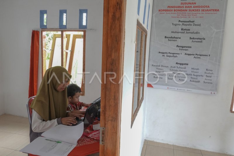 PENGEMBANGAN DESA MANDIRI ENERGI PERTAMINA CILACAP | ANTARA Foto PENGEMBANGAN DESA MANDIRI ENERGI PERTAMINA CILACAP | ANTARA Foto
