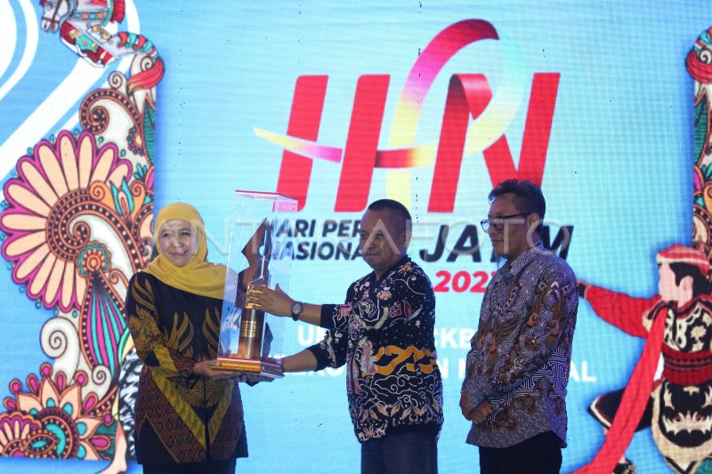 PUNCAK PERINGATAN HPN PWI JATIM | ANTARA Foto