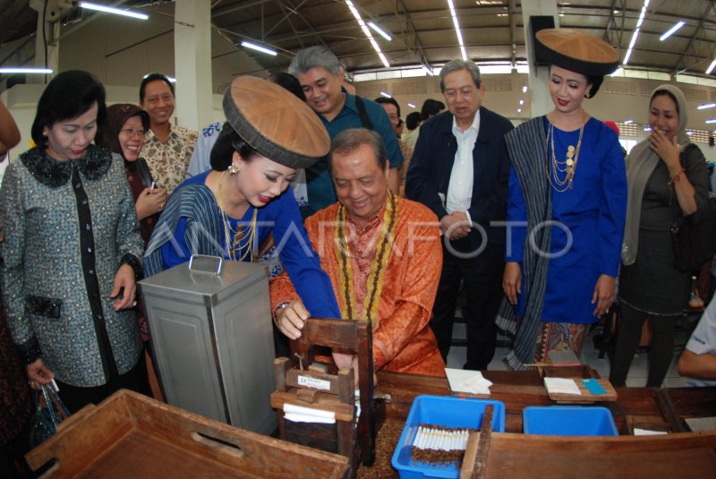 PERATURAN INDUSTRI ROKOK | ANTARA Foto