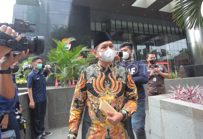 PEMERIKSAAN ANGGOTA DPR RI DEDI MULYADI | ANTARA Foto