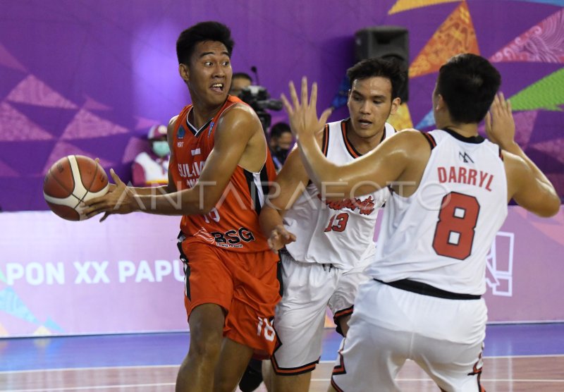 TIM BASKET PUTRA 5X5 DKI JAKARTA RAIH EMAS PON PAPUA | ANTARA Foto