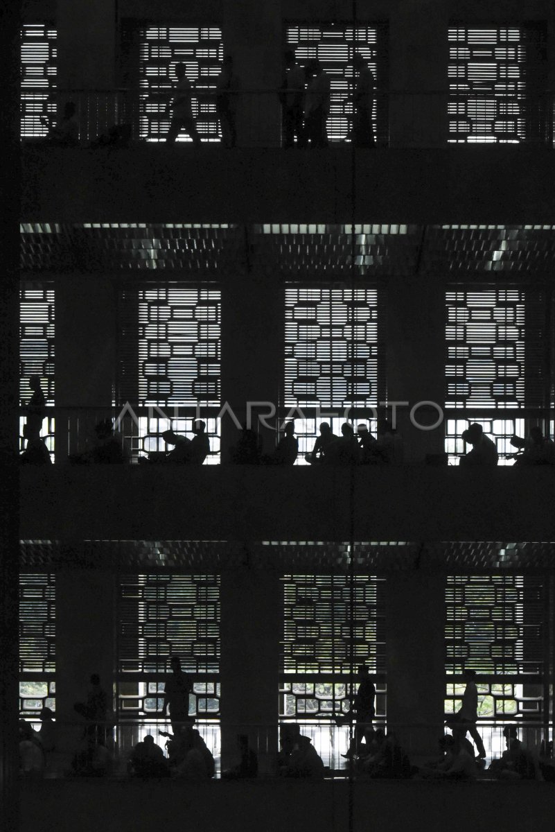 SALAT IDUL ADHA DI ISTIQLAL | ANTARA Foto SALAT IDUL ADHA DI ISTIQLAL | ANTARA Foto