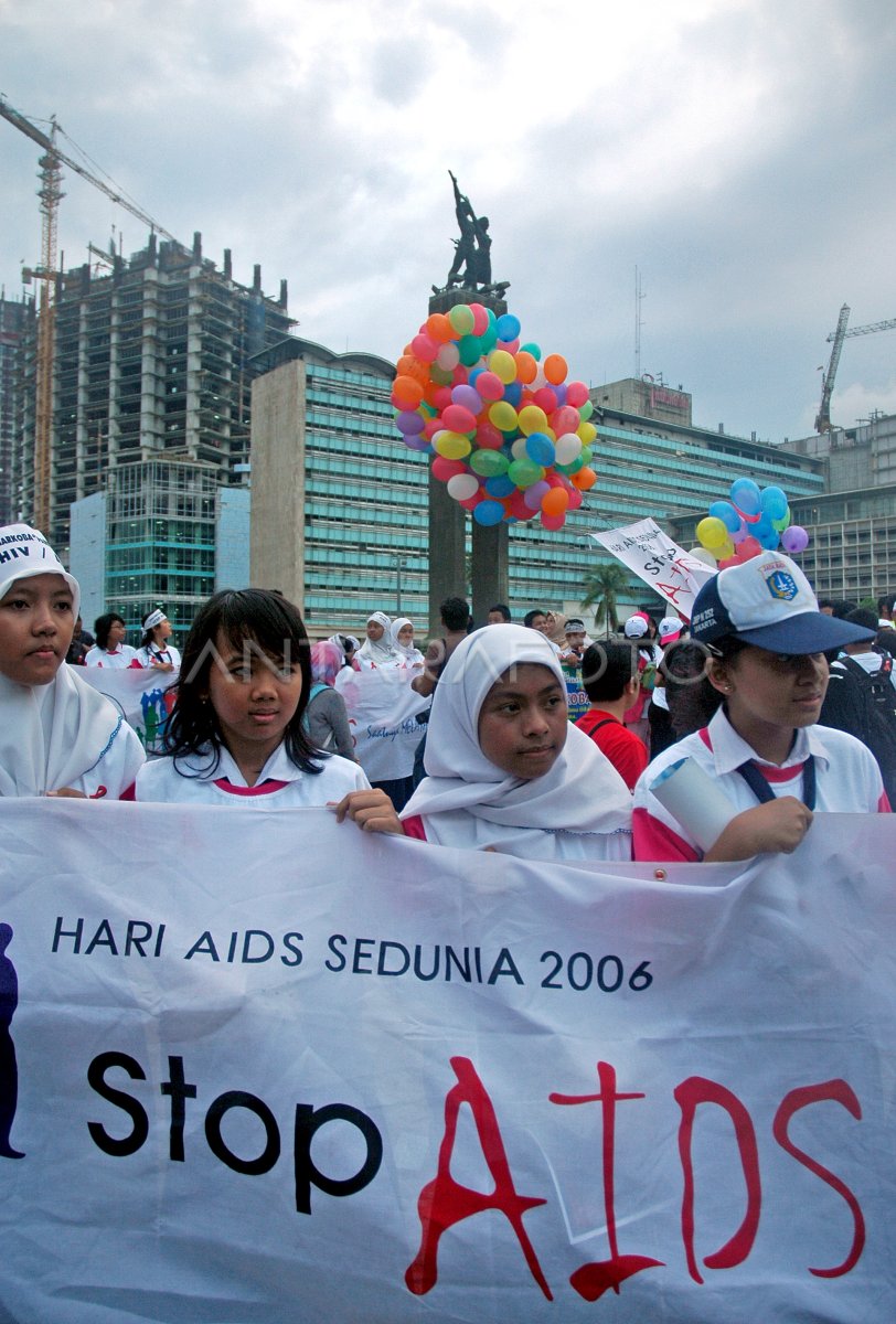 KAMPANYE STOP AIDS | ANTARA Foto