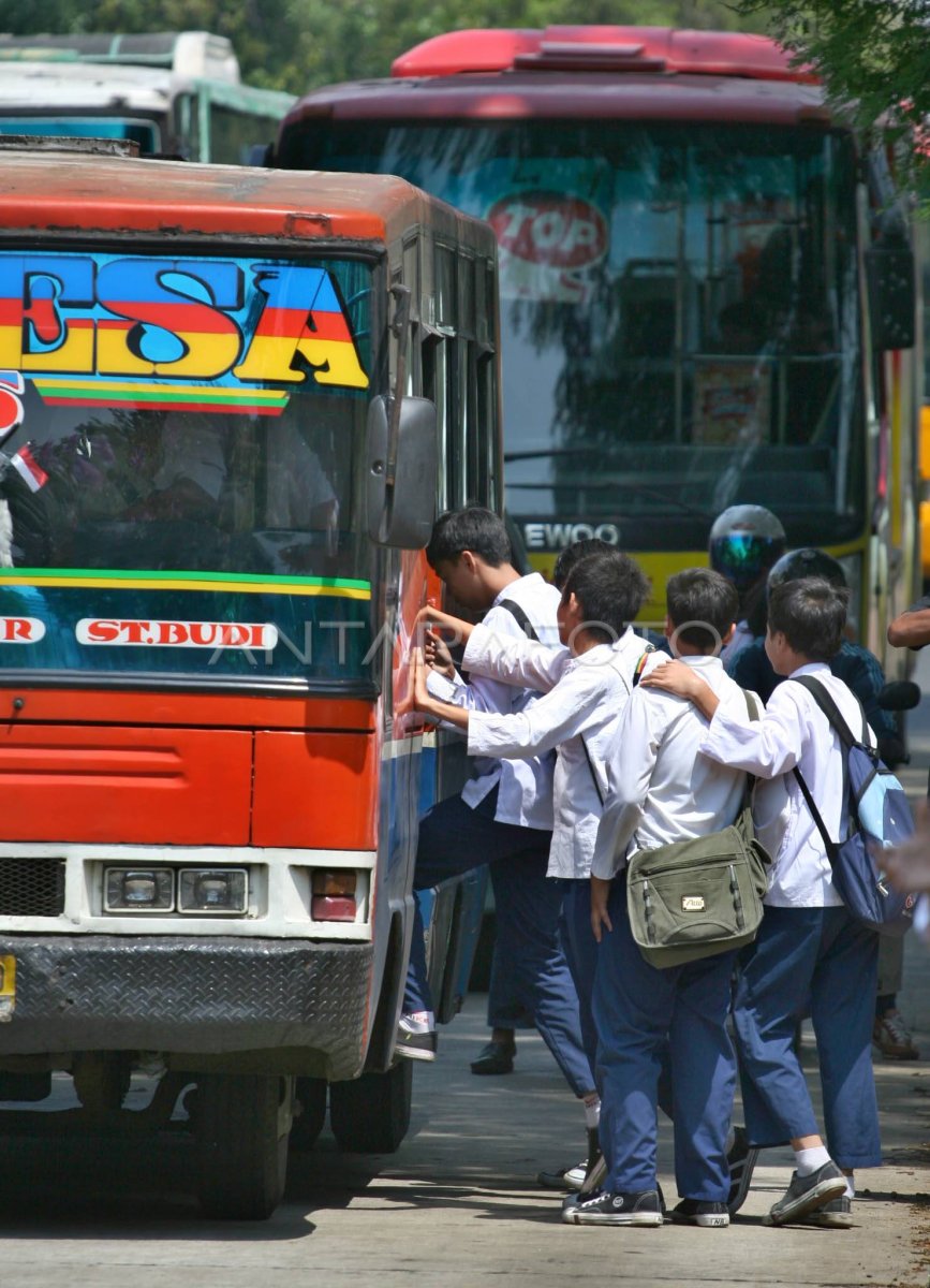 BIS SEKOLAH | ANTARA Foto