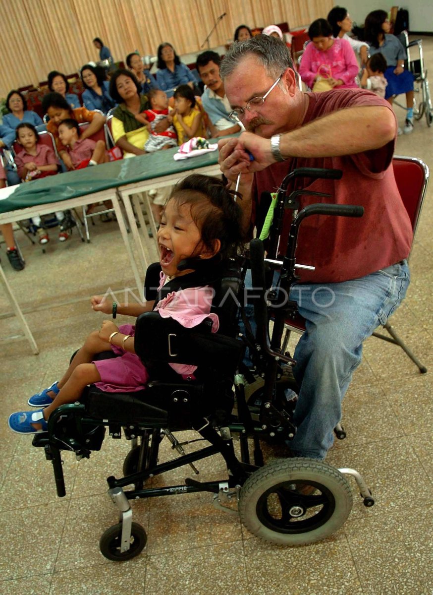 PENDERITA CEREBRAL PALSY | ANTARA Foto PENDERITA CEREBRAL PALSY | ANTARA Foto