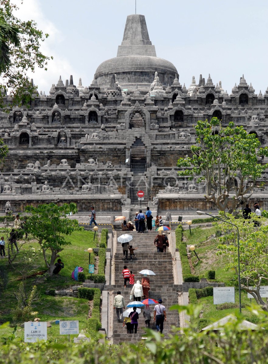 BOROBUDUR DIBUKA KEMBALI | ANTARA Foto